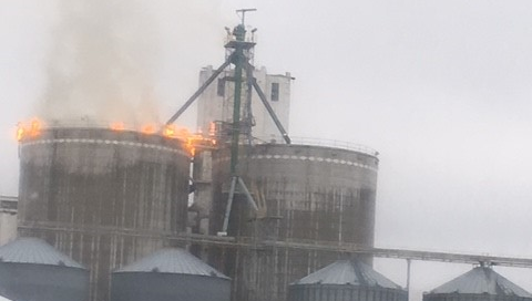 Grain elevator fire in Sumner County - KAKE