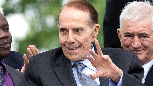 Former Kansas Senator Bob Dole diagnosed with stage 4 lung cancer - KAKE