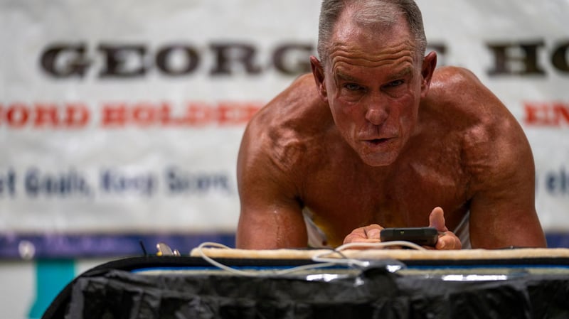 62 Year Old Former Marine Sets Guinness World Record By Holding